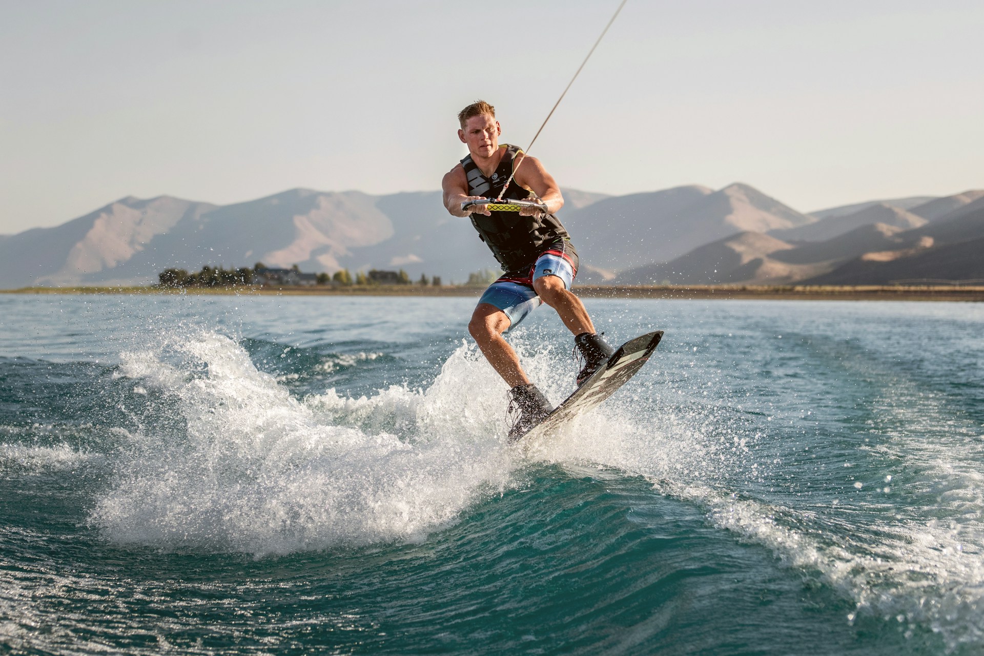 How to Choose the Best Wakeboarding Rope and Handle